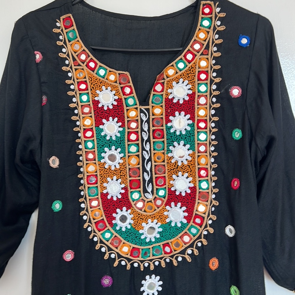 3 Piece Pakistani Suit, Sindhi Tribal Design. Indian/… - Gem